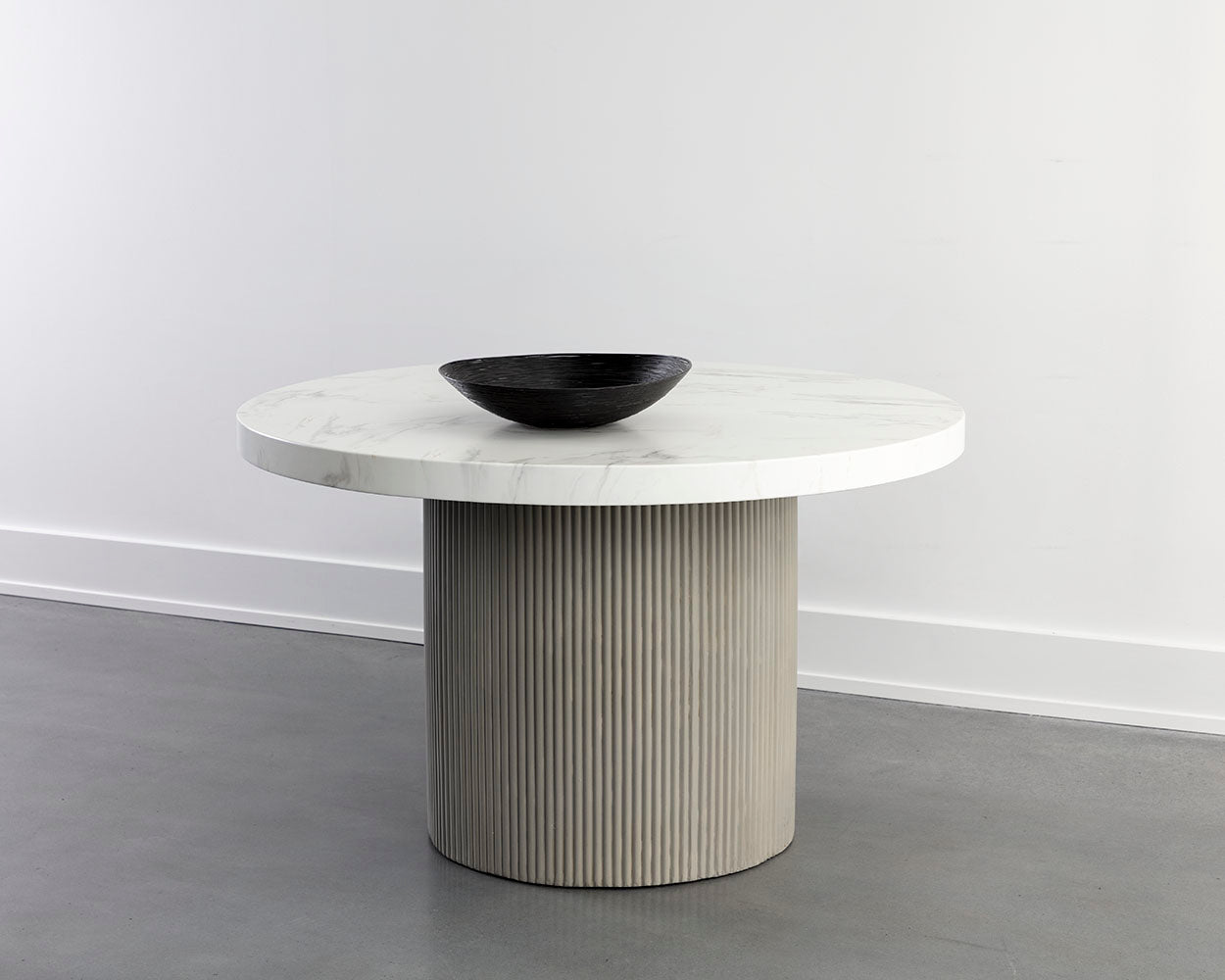 Outdoor Dining Tables – Sunpan Trading & Importing, Inc.
